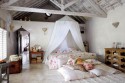 Balinese Home Decor, Tropical Theme in Asian Interior Decorating