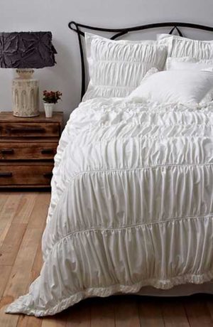 Modern Bedroom Decorating with Bedding Fabrics for Ultimate Comfort