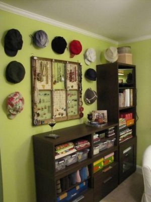 Fun Wall Decorating with Hats Adds Unique Accents to Home Interiors
