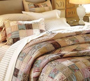 25 Modern Decor Ideas in Patchwork Style