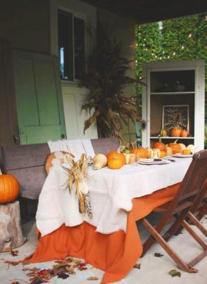 Outdoor Thanksgiving Table Decoration, 40 Fall Ideas for Setting ...